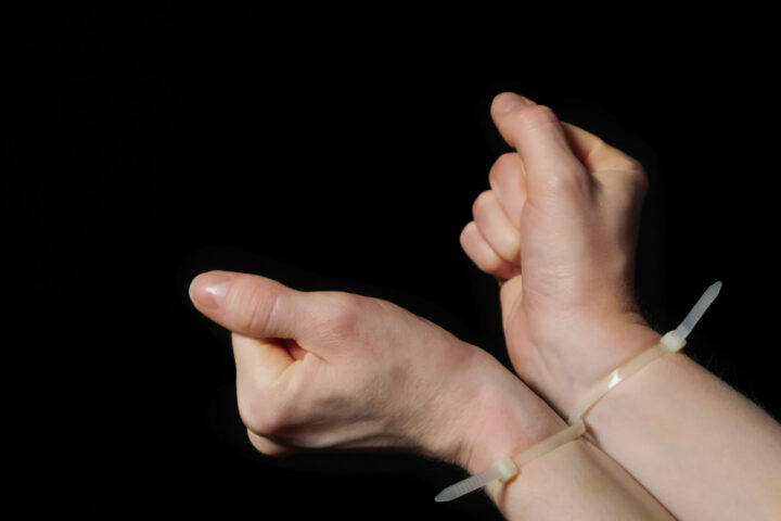 5 Best Zip Tie Handcuffs - Forever Police